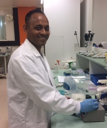 Taher photo » Discovery Biology – Griffith Institute